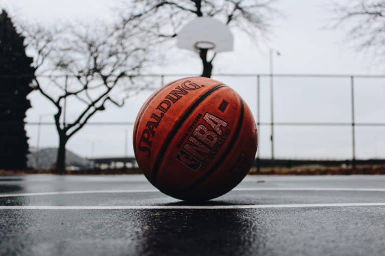 Box Out In Basketball: What Does It Mean? Explained » TheHoop.Blog